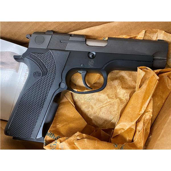 SMITH WESSON 411 New and Used Price, Value, & Trends 2023