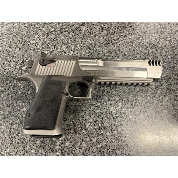 MAGNUM RESEARCH DE429 New and Used Price, Value, & Trends 2022