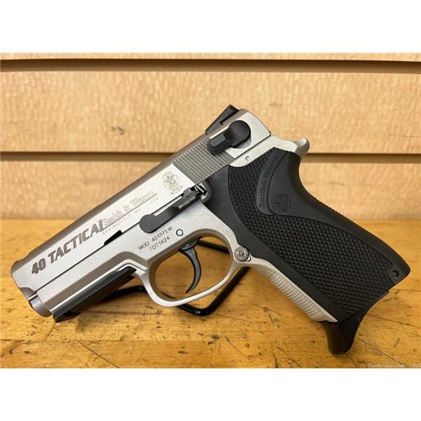 SMITH WESSON 4013 New and Used Price, Value, & Trends 2023