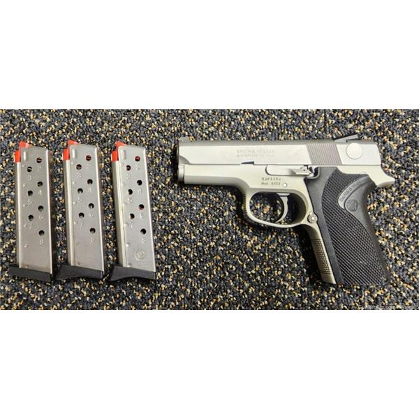 SMITH WESSON 3953 New and Used Price, Value, & Trends 2023