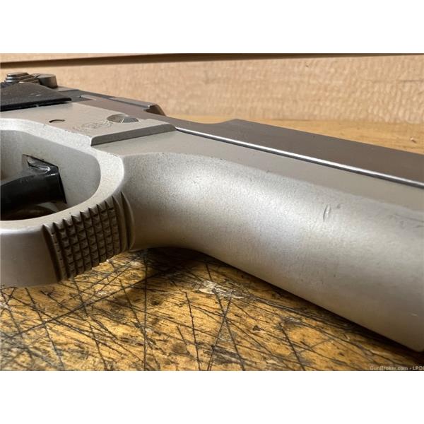 SMITH WESSON 4003 New and Used Price, Value, & Trends 2023