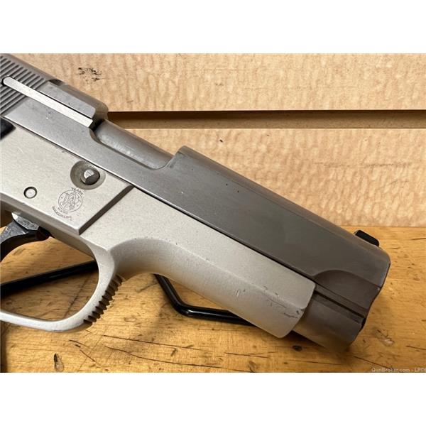 SMITH WESSON 4003 New and Used Price, Value, & Trends 2023