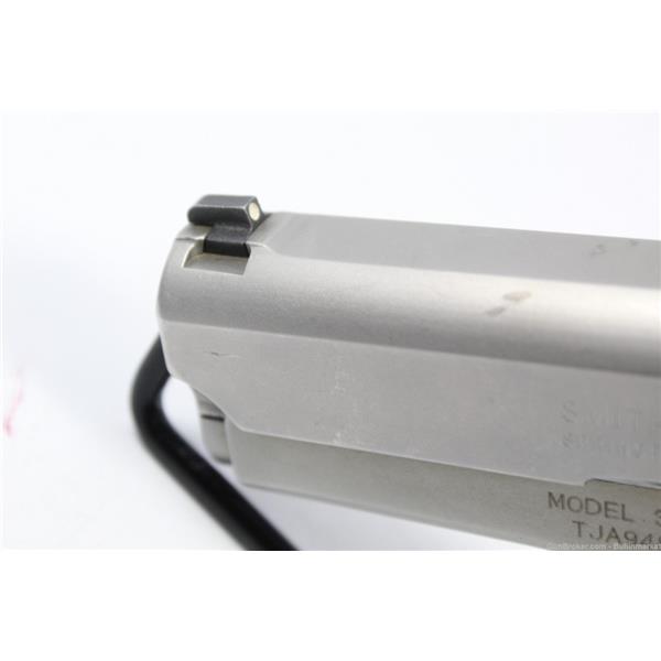 SMITH WESSON 3953 New and Used Price, Value, & Trends 2023