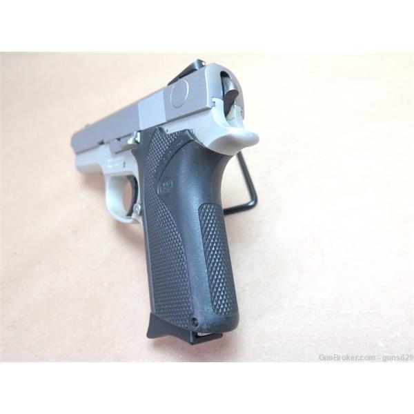 SMITH WESSON 3953 New and Used Price, Value, & Trends 2023