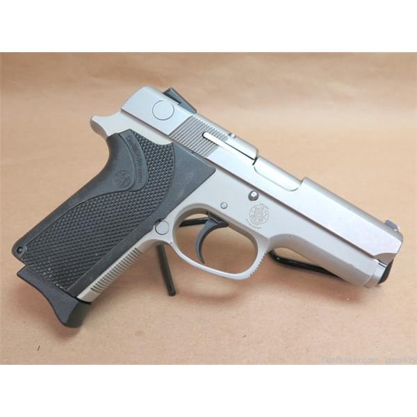 SMITH WESSON 3953 New and Used Price, Value, & Trends 2023