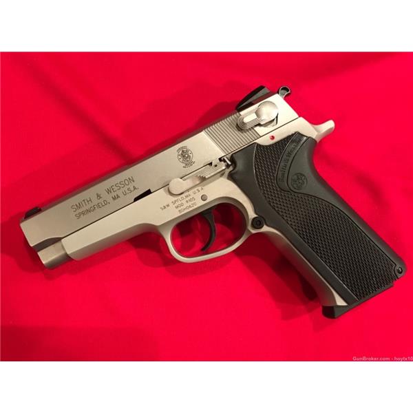 SMITH WESSON 910 New and Used Price, Value, & Trends 2023