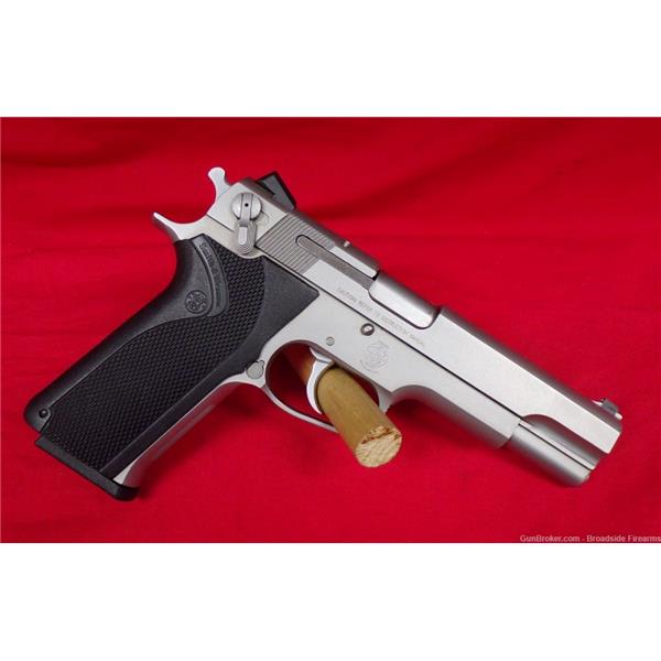 SMITH WESSON 1006 New and Used Price, Value, & Trends 2024