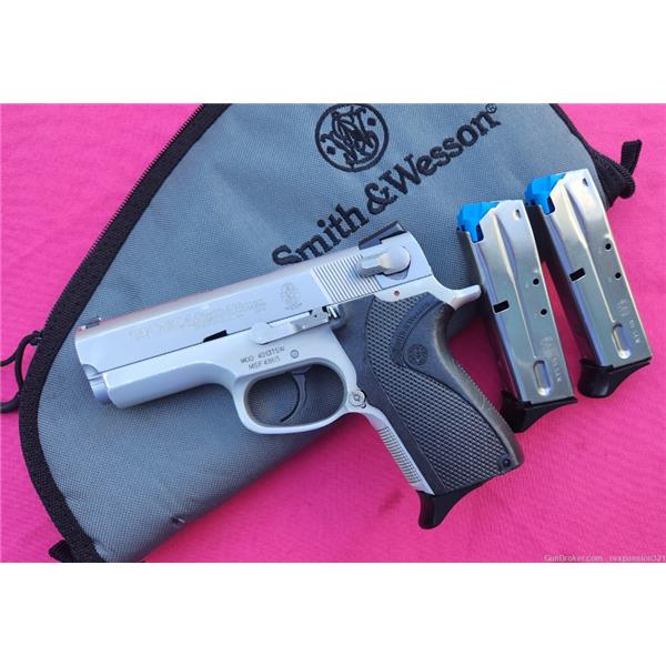 SMITH WESSON 4013 New and Used Price, Value, & Trends 2024