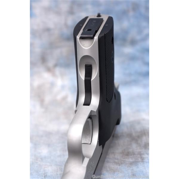 SMITH WESSON 2213 SPORTSMAN New and Used Price, Value, & Trends 2024