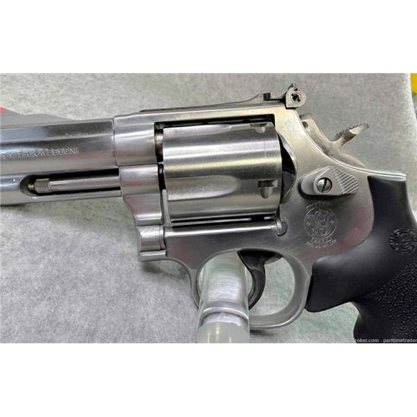 SMITH WESSON 696 New and Used Price, Value, & Trends 2024
