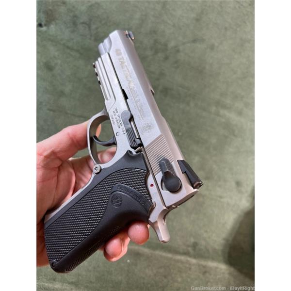 SMITH WESSON 4006 New and Used Price, Value, & Trends 2024