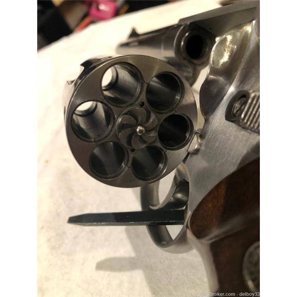 ASTRA 44 New and Used Price, Value, & Trends 2024