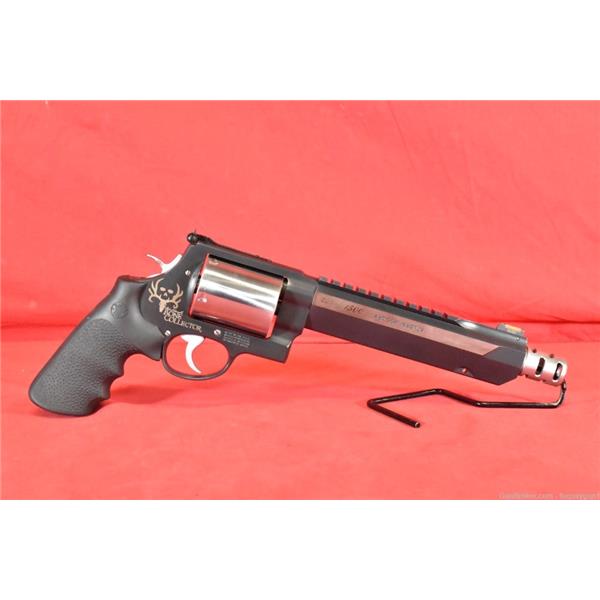 SMITH WESSON 460XVR BONE COLLECTOR New and Used Price, Value, & Trends 2024