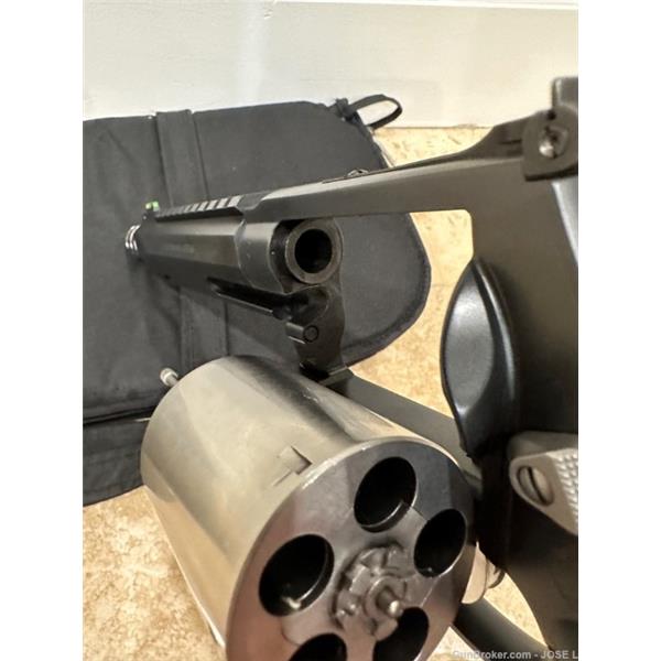 SMITH WESSON 460XVR BONE COLLECTOR New and Used Price, Value, & Trends 2024