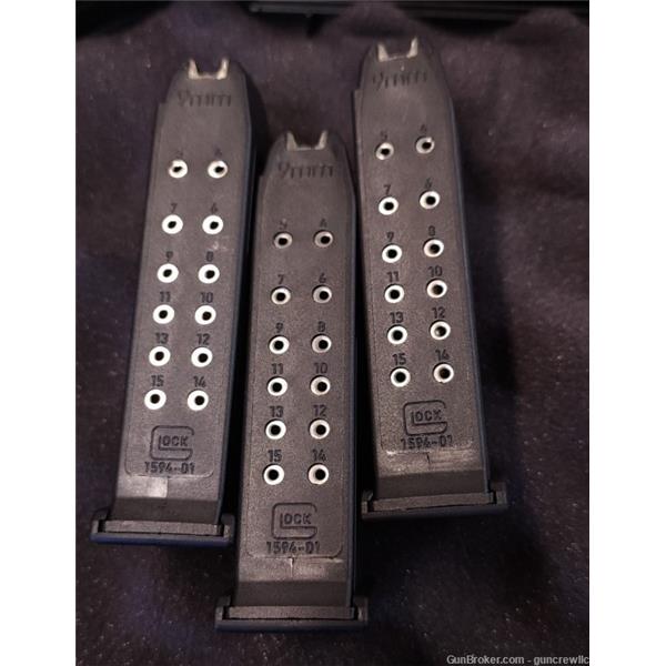 GLOCK 19 GEN 4 New and Used Price, Value, & Trends 2023