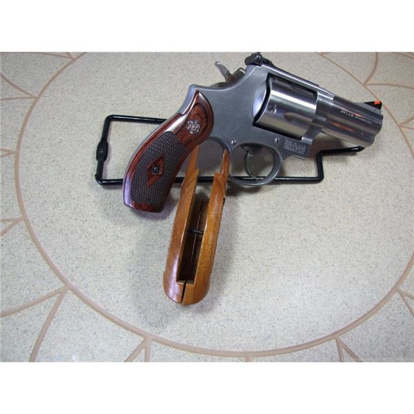 SMITH WESSON 696 New and Used Price, Value, & Trends 2024