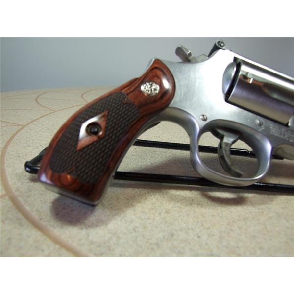 SMITH WESSON 696 New and Used Price, Value, & Trends 2024