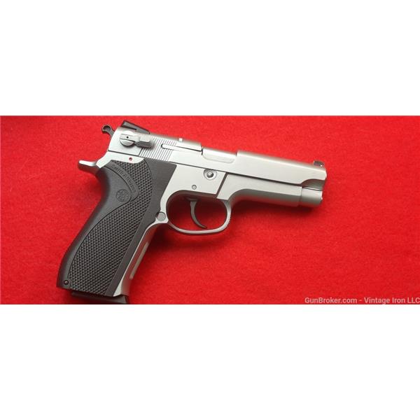 SMITH AND WESSON 5906 New and Used Price, Value, & Trends 2024