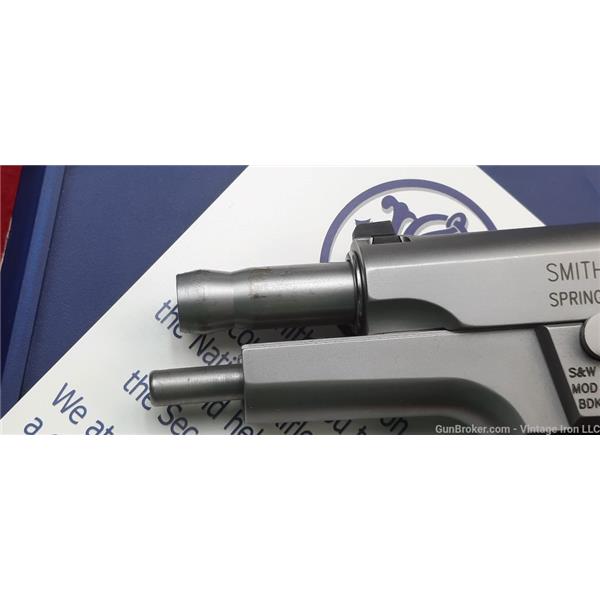 SMITH AND WESSON 5906 New and Used Price, Value, & Trends 2024