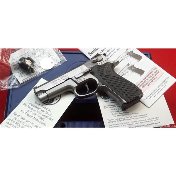SMITH AND WESSON 5906 New and Used Price, Value, & Trends 2024