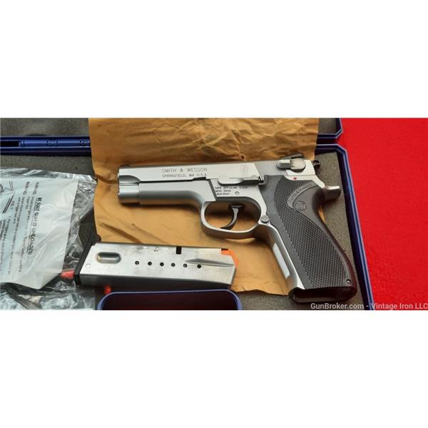 SMITH AND WESSON 5906 New and Used Price, Value, & Trends 2024