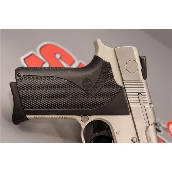 SMITH WESSON 3953 New and Used Price, Value, & Trends 2024