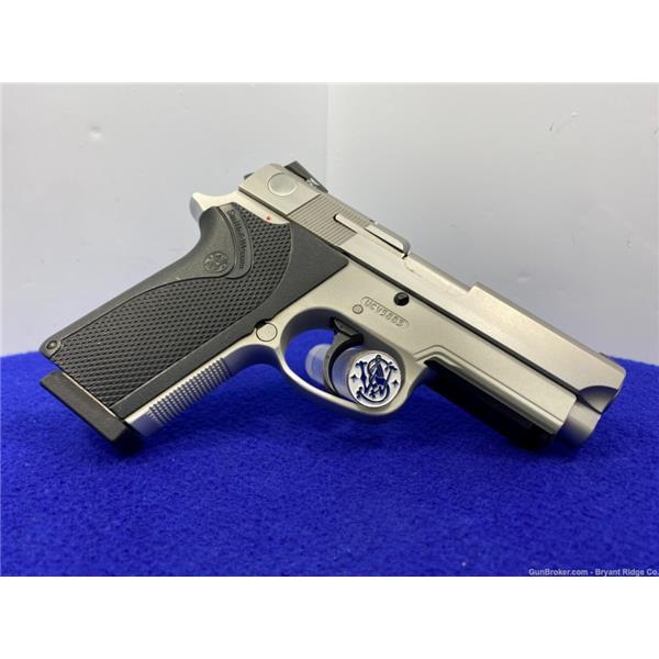 SMITH WESSON 3953 New and Used Price, Value, & Trends 2024