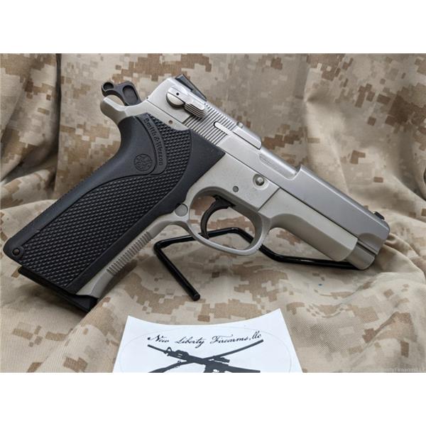 SMITH WESSON 4003 New and Used Price, Value, & Trends 2024