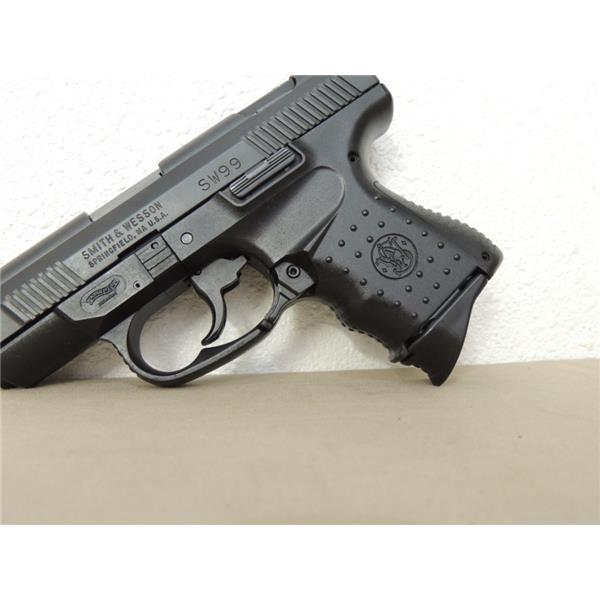 SMITH WESSON SW40C New and Used Price, Value, & Trends 2024