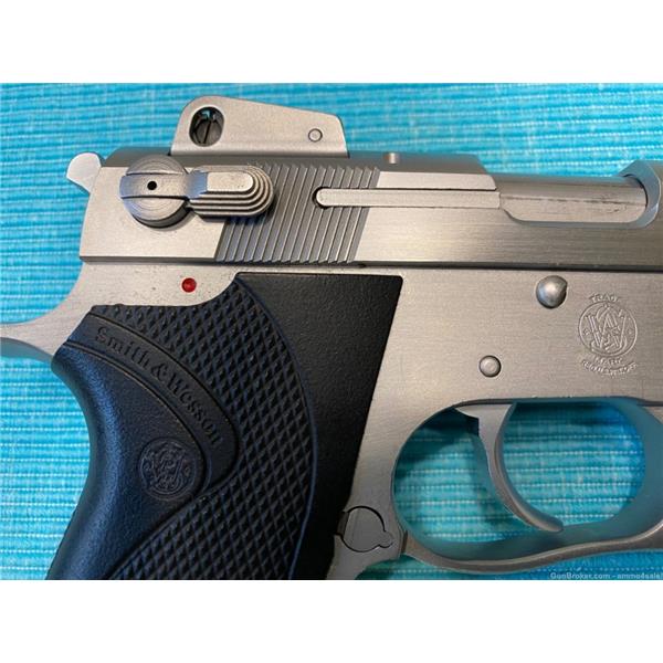 SMITH WESSON 3906 New and Used Price, Value, & Trends 2024