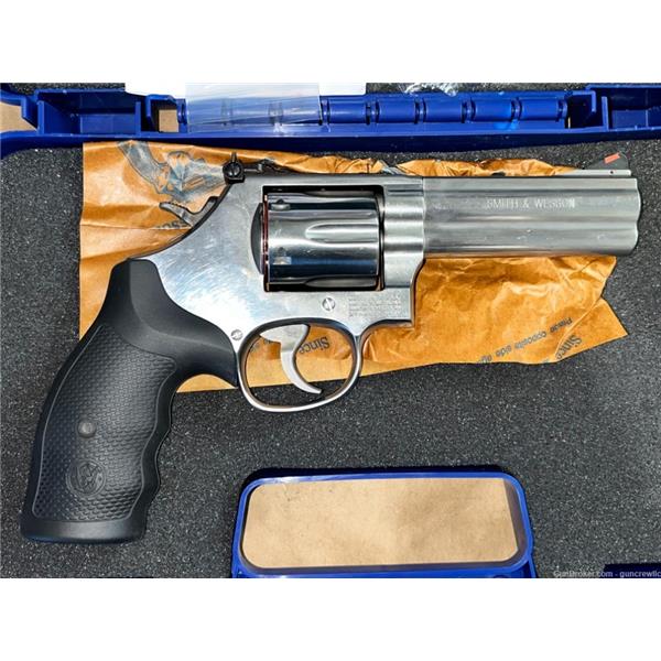 SMITH AND WESSON MODEL 686 New and Used Price, Value, & Trends 2024