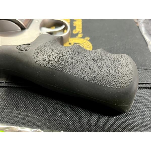 SMITH AND WESSON 460 New and Used Price, Value, & Trends 2024