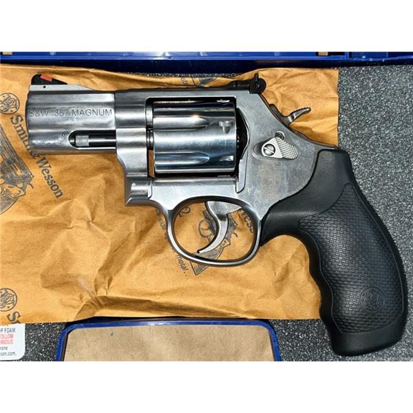 SW 686 New and Used Price, Value, & Trends 2024