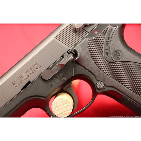 SMITH WESSON 411 New and Used Price, Value, & Trends 2024