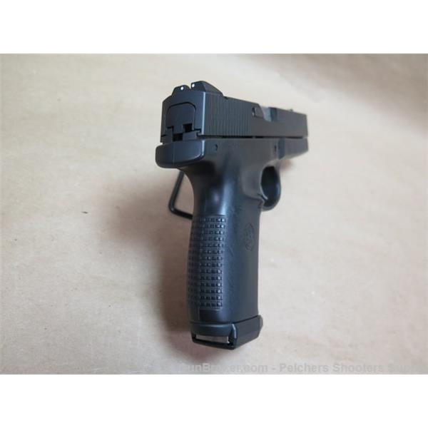 SMITH WESSON SW9F New and Used Price, Value, & Trends 2024