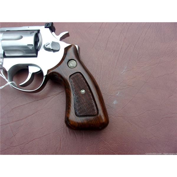 689 New and Used Price, Value, & Trends 2024