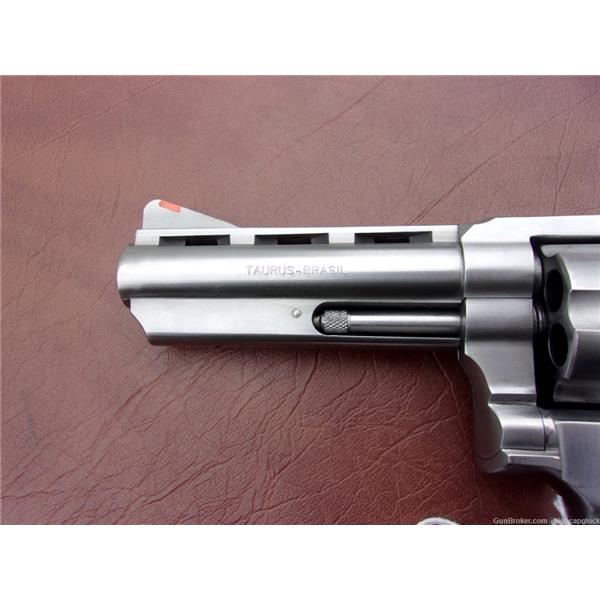 689 New and Used Price, Value, & Trends 2024