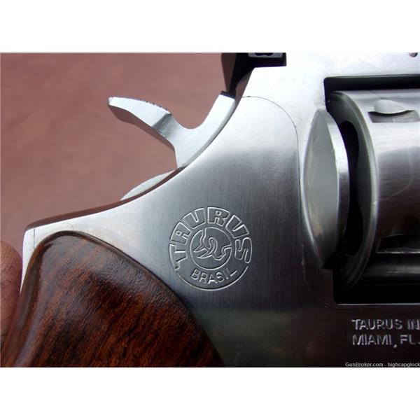 689 New and Used Price, Value, & Trends 2024