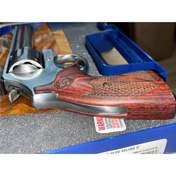 SMITH WESSON 686 PLUS New and Used Price, Value, & Trends 2024