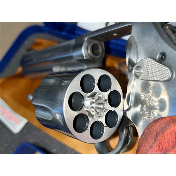 SMITH WESSON 686 PLUS New and Used Price, Value, & Trends 2024