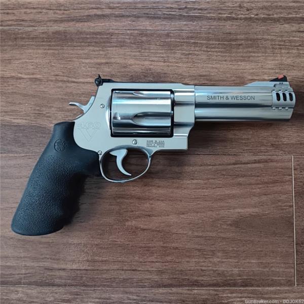 SMITH AND WESSON 460 New and Used Price, Value, & Trends 2024