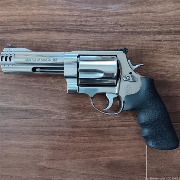 SMITH AND WESSON 460 New and Used Price, Value, & Trends 2024