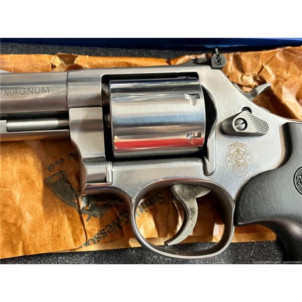 SMITH WESSON 686 PLUS New and Used Price, Value, & Trends 2024