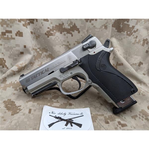 SMITH WESSON 4013 New and Used Price, Value, & Trends 2025