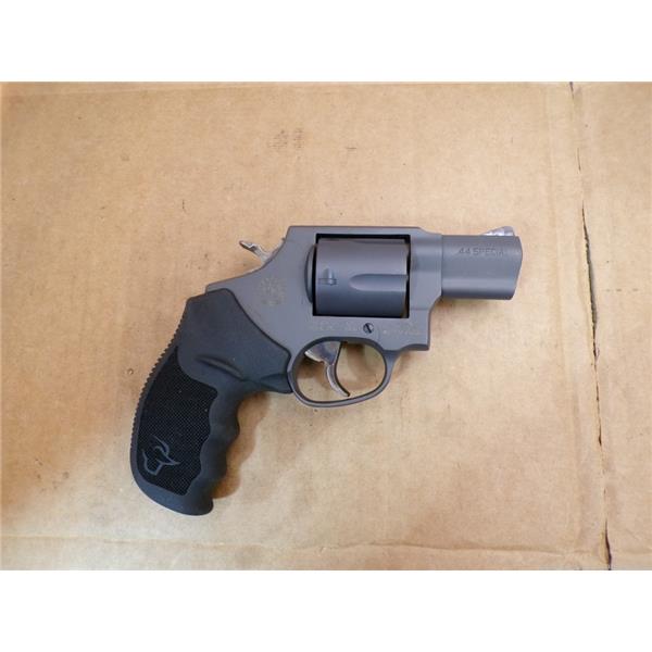 445T New and Used Price, Value, & Trends 2025