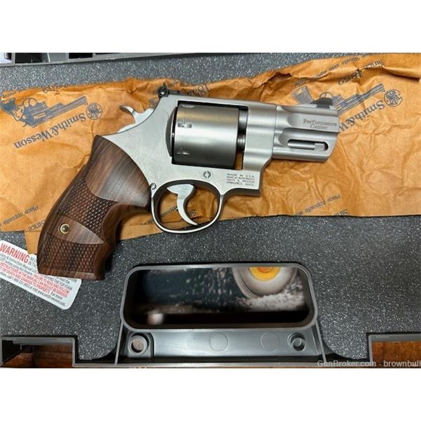 727 New and Used Price, Value, & Trends 2025