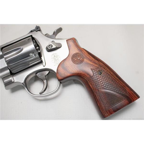 SMITH WESSON MODEL 629 DELUXE New and Used Price, Value, & Trends 2024