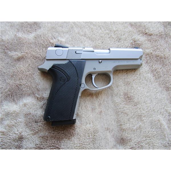 SMITH WESSON 3953 New and Used Price, Value, & Trends 2021