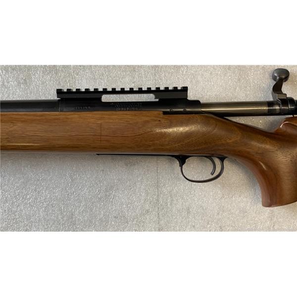 40 XB New and Used Price, Value, & Trends 2025