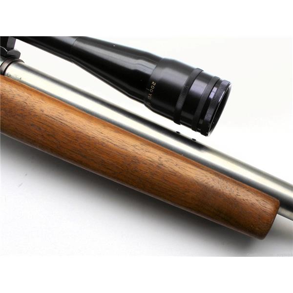 40 XBR New and Used Price, Value, & Trends 2025